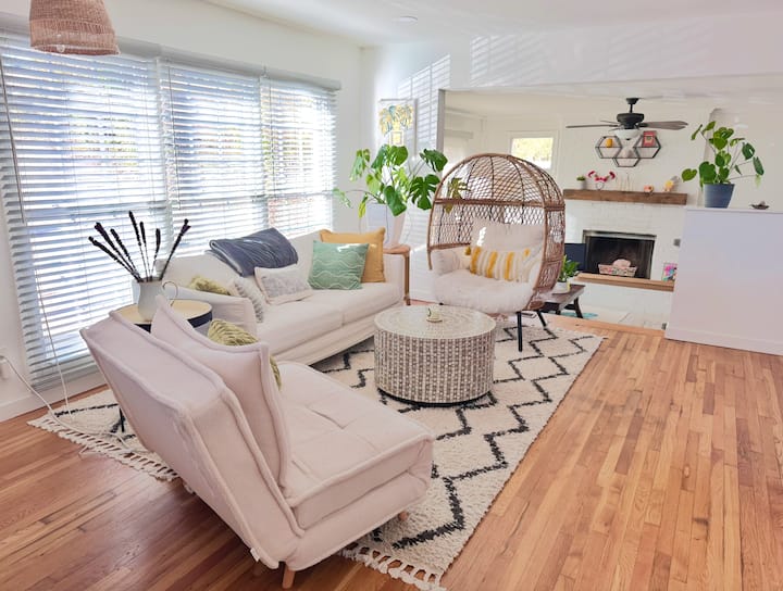 Charming 2br/2ba Home: 15 Mins To Mercedes-benz - Smyrna, GA