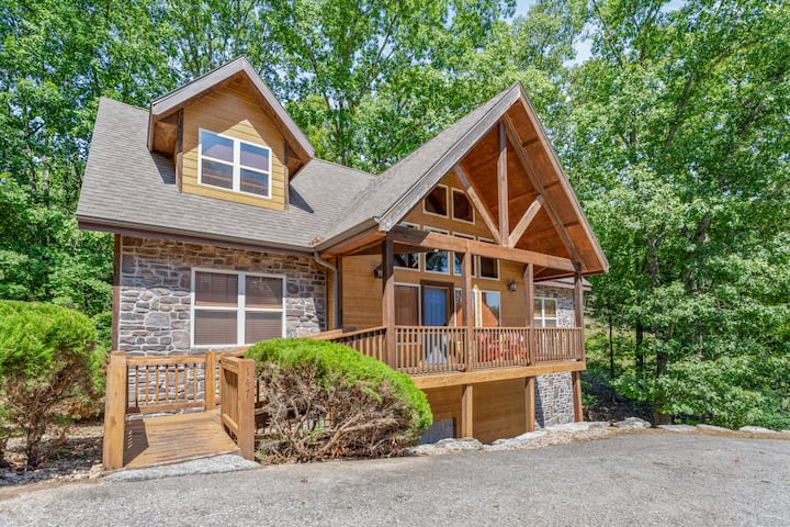 Sleeps 18 | Hot Tub | Pools | 3 Min To Sdc - Branson, MO