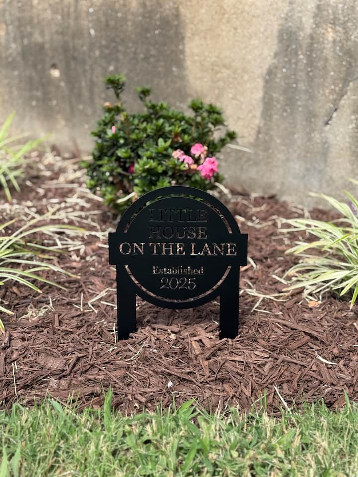 Little House On The Lane - セントルイス, MO