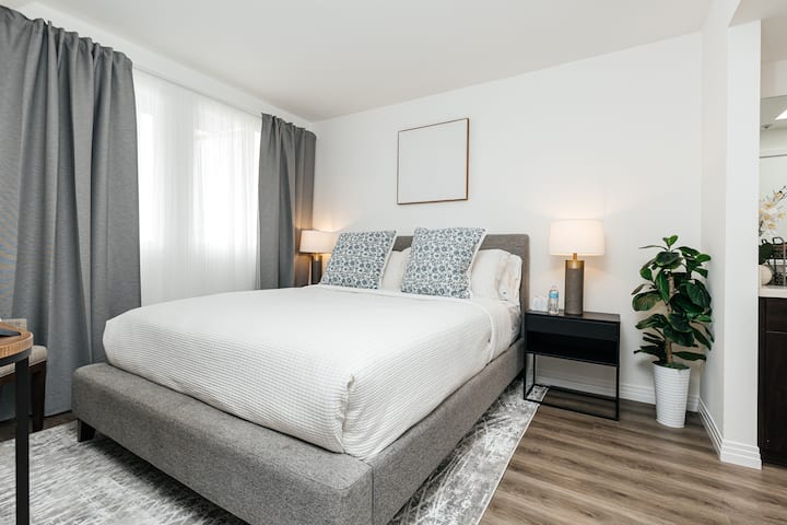 Cozy 2bd Apartment - Beverly Hills