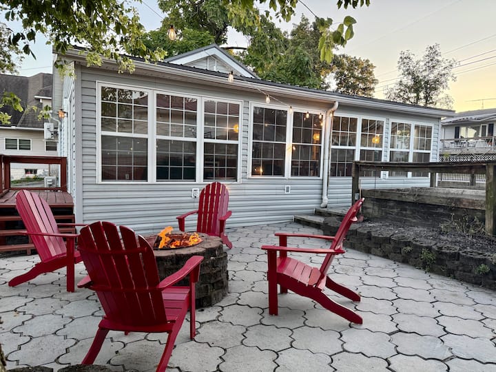 Charming Boho Cottage With Lake Views - Indian Lake, OH