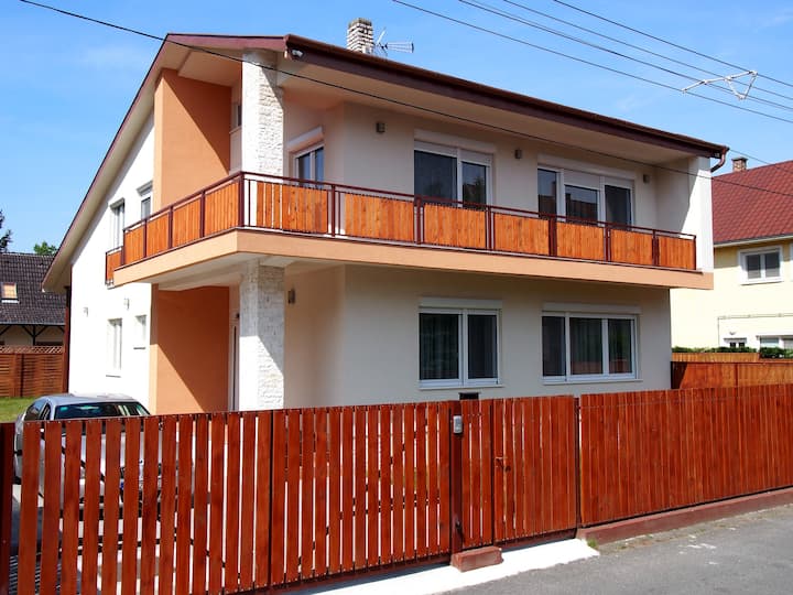 Avanti Apartman /Avanti Tutti/ -
