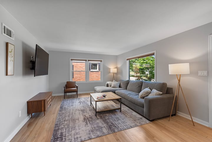 Family Cottage, Walk To The Lake (Pet Friendly) - Sheboygan, WI