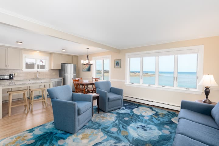 Stunning Oceanfront Cottage - Ogunquit, ME