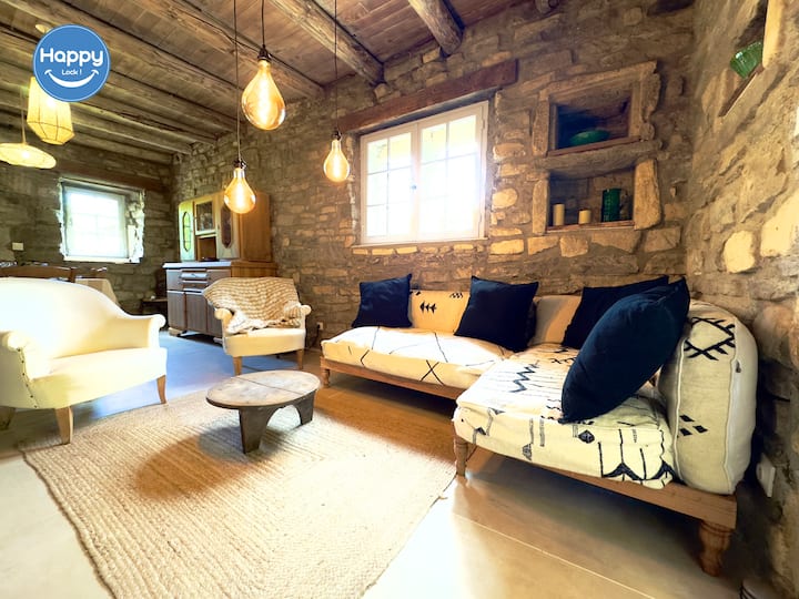 Maison En Pierre Avec Terrasse & Cour - Ardèche - Balazuc