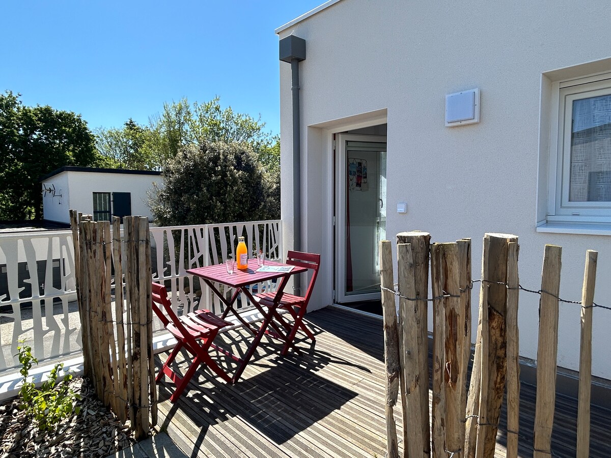 Studio Les Sables Rouges, near trails & Brest - Apartments for Rent in ...