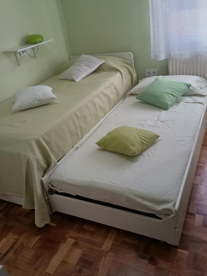 Hab. Cama (Nido 2), Agradabl, Limpiez, Lavande31€ - Pamplona, España