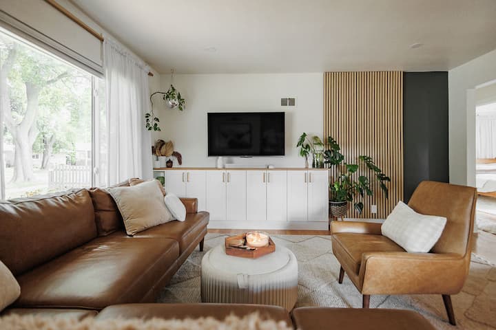 Bay View Cottage - Fenced Corner Lot, Walk To Lake - Milwaukee, WI