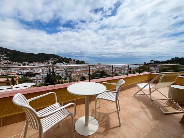 Vrm – Premium Accommodation With Sea Views - Tossa de Mar