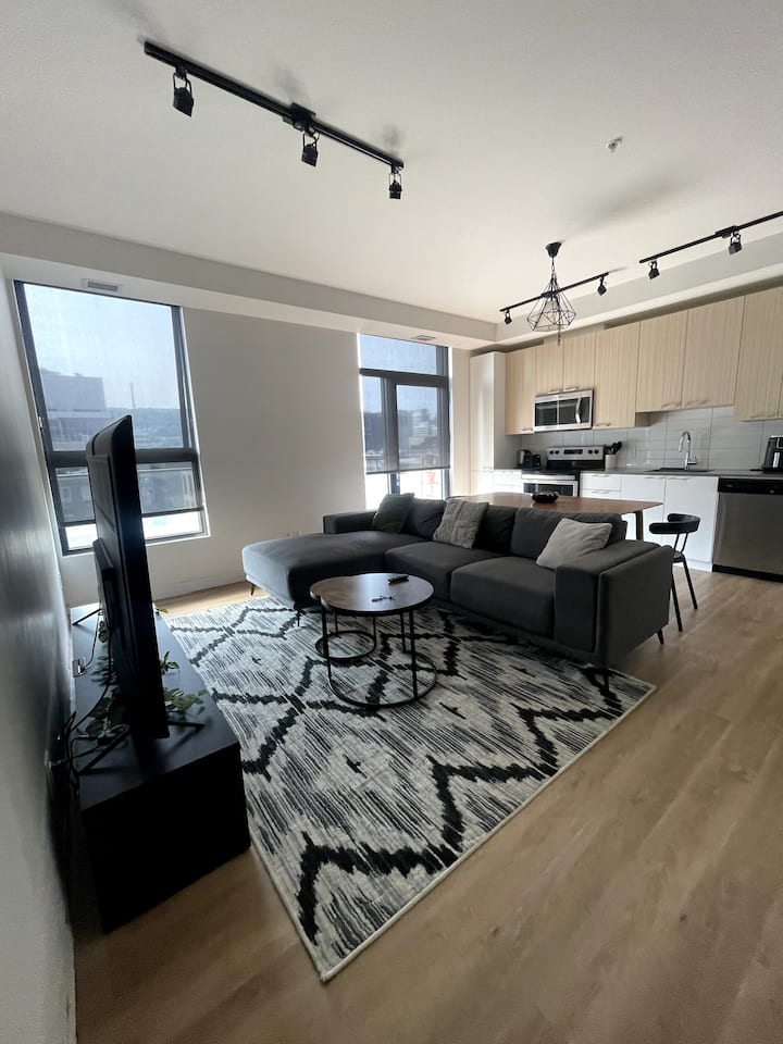 Beautiful Terasse With Jaccuzi & Gym Included - Montreal