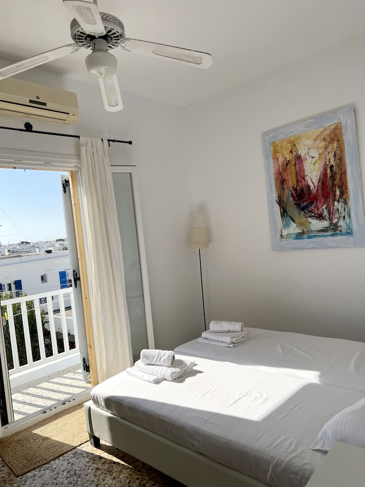 Double Room With Balcony And View Of Island (4) - Antiparos