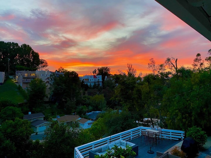 Hillside Hideaway - Woodland Hills Canyon Suite - Calabasas, CA