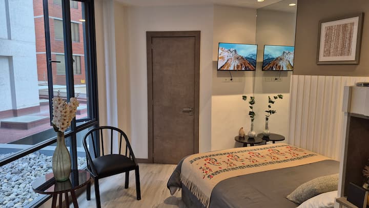 Modern Private Studio  La Carolina Park - Quito