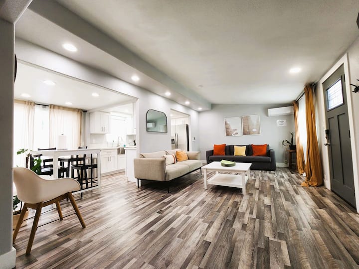 Charming 3br/1ba Home – Minutes To Disneyland + - Los Alamitos, CA