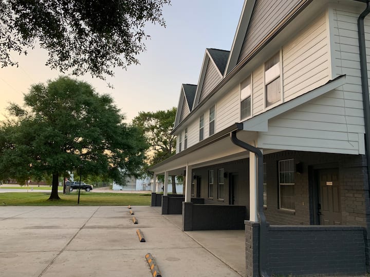 2 Bdrm Suite - Humble Haven At Iah -A - Spring, TX