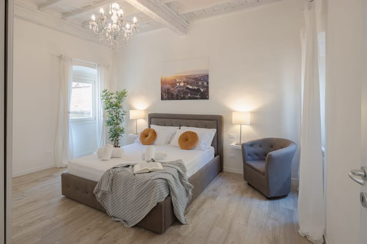 Sant'ambrogio Terrace Tales Apartment - Florence