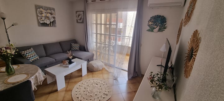 Charming Flat Close To The Beach - Torrevieja
