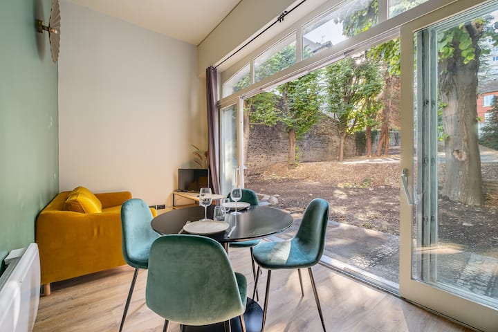 Appartement Avec Terrasse Spacieuse, Saint-étienne - Saint-Étienne
