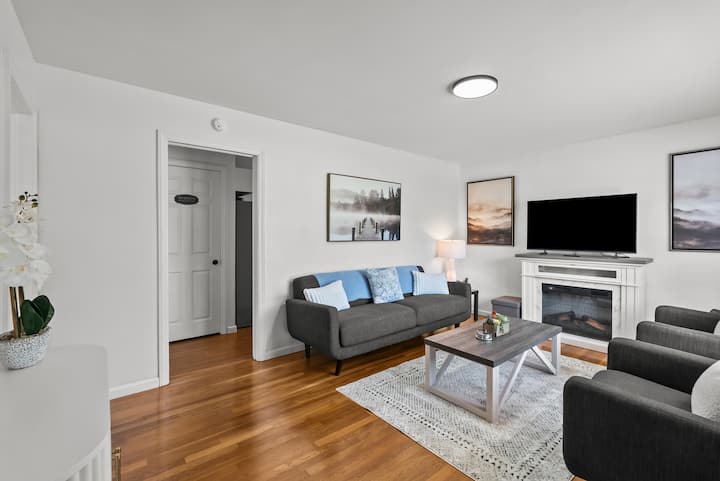 White Oak - Close To Lu | 3b/1ba | W&d | Smart Tv - Lynchburg, VA