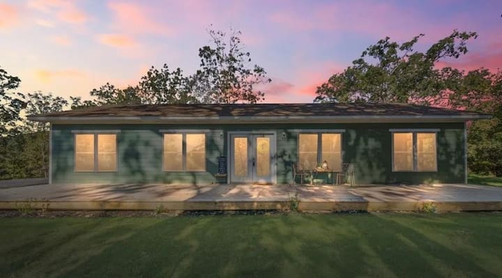 Rest & Repeat  Comfy Cozy-charm Lake Guntersville - Lake Guntersville State Park, Guntersville