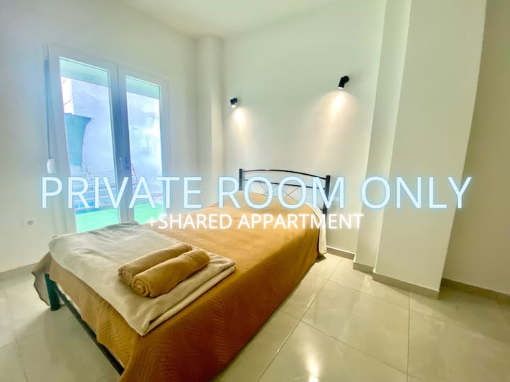 Private Room In Cozy Apartment – City Centre - Thessaloniki