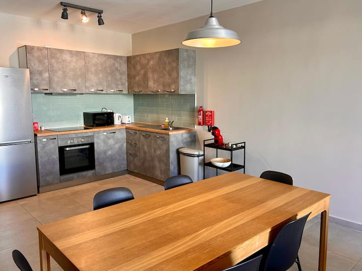 Qawra 3br Apt • A/c & Balcony - Malta
