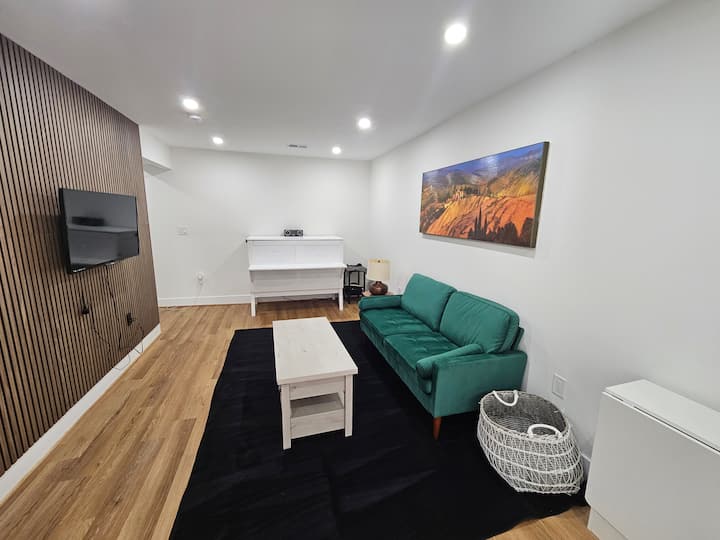 Newton's Nook: Cozy, Private Apt In Washington, Dc - Washington, D.C.