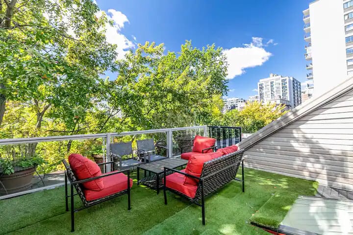Stylish 3br Getaway | Hot Tub & Free Parking - Montreal