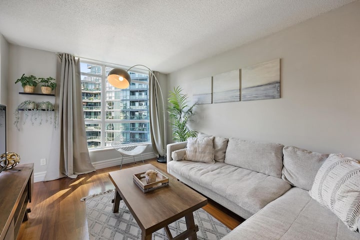 Stylish Downtown Escape +1 Free Parking - 多倫多