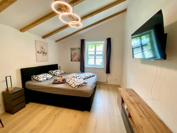 Tiroler Altstadtschmuckstück - Hall in Tirol