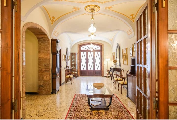 Casa De Poble A Tortellà - Besalú