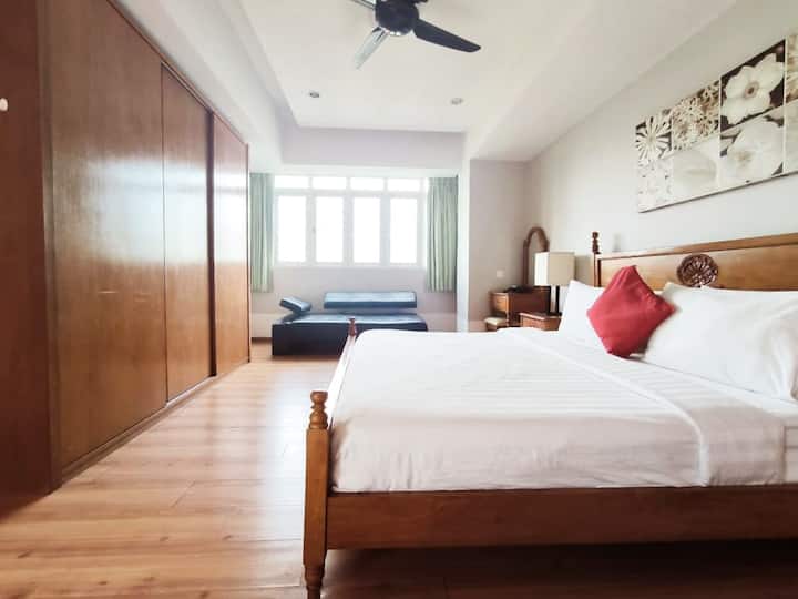 3 + 1 Bedroom Family Suite @ Century Bay - Bayan Lepas