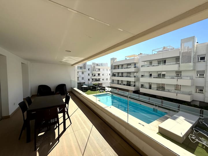 Modern 3 Bed Apt With Pool, Central San Pedro - San Pedro