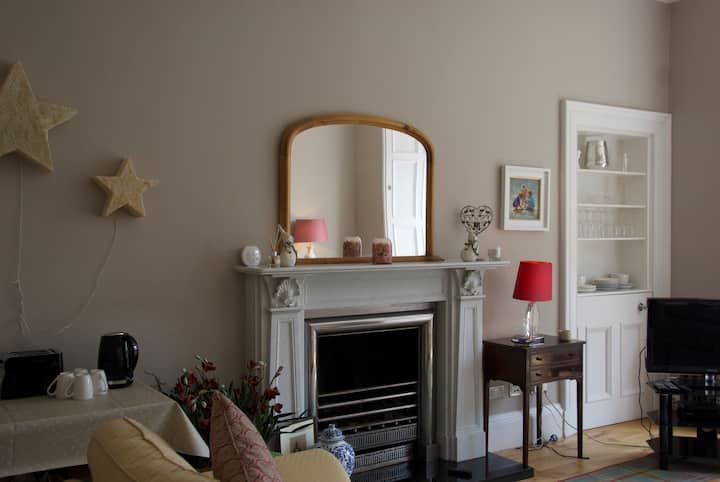 Victorian Villa With Parking, Murrayfield-sleeps 5 - Edinburgh, UK