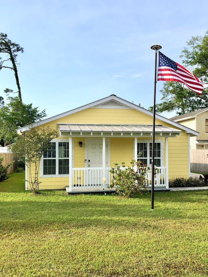 Sunrise Cottage Near Beach - Port St. Joe, FL