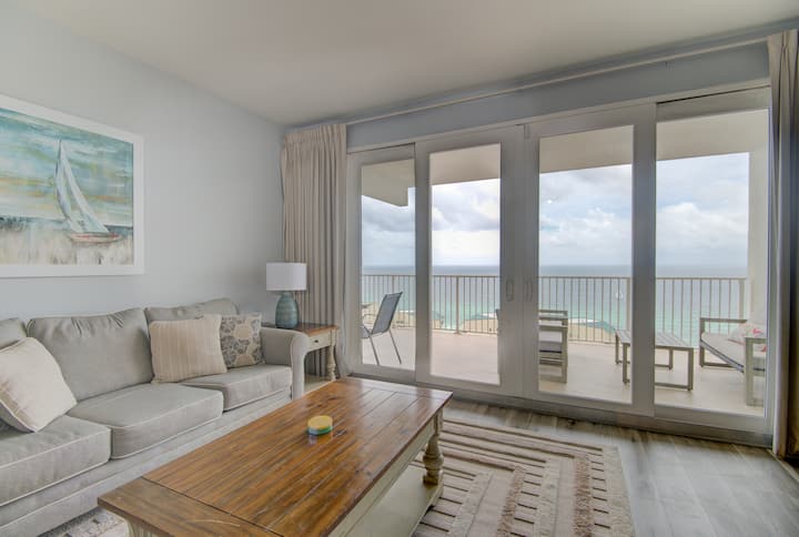Laketown 1921 Stunning Gulf View Condo Sleeps 10! - Panama City Beach, FL