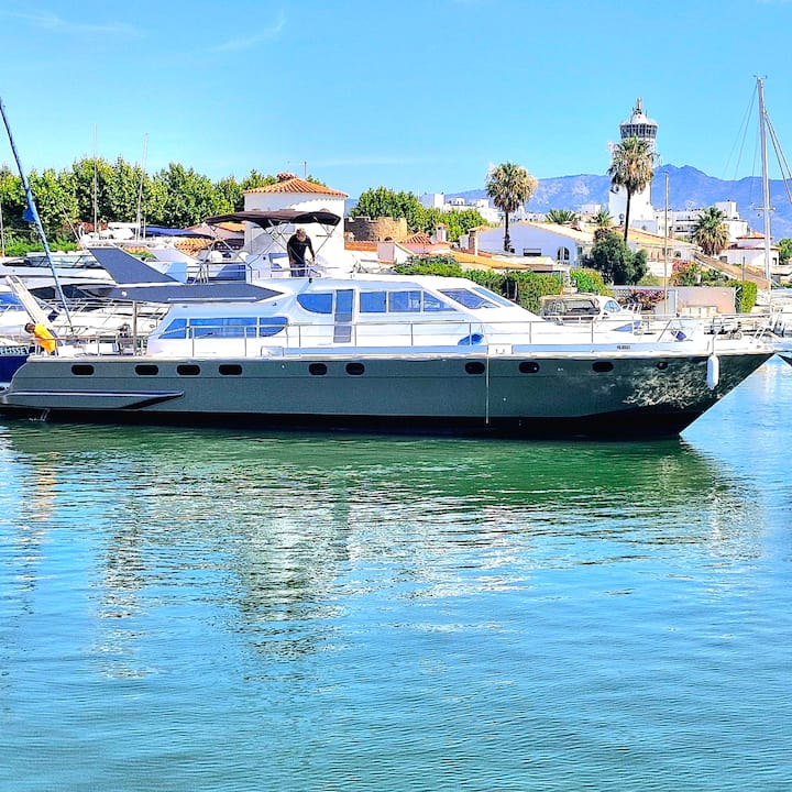 Chambres Sur Un Yacht Et Petit Déjeuner - Empuriabrava