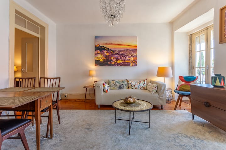 Appartement Dans Bairro Alto Avec Balcon - Lisbonne