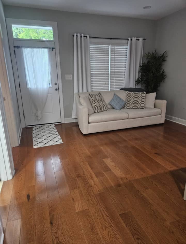 Beautiful Apartment - Carrboro, NC
