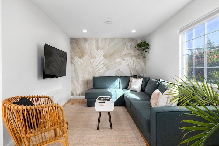 Swell House Apartment 10 - Santa Cruz, CA