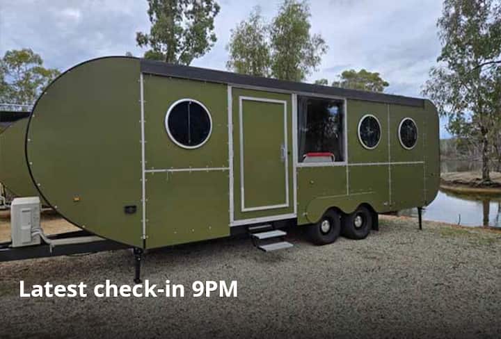 Retro Caravan, Bathroom (Hv5) - Stawell