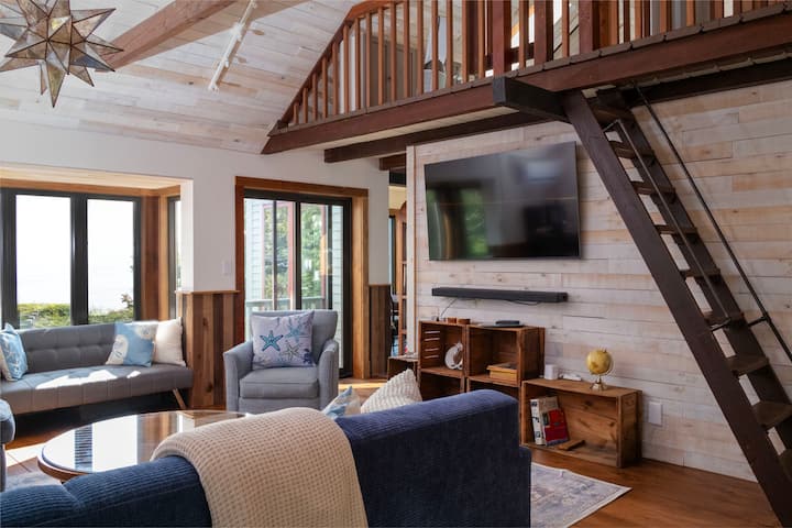 La Réunion Luxury Beach House - Great Herring Pond, MA