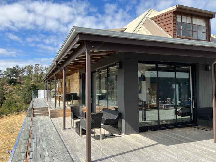 The Lodge @ Sherwood Loves - Hobart