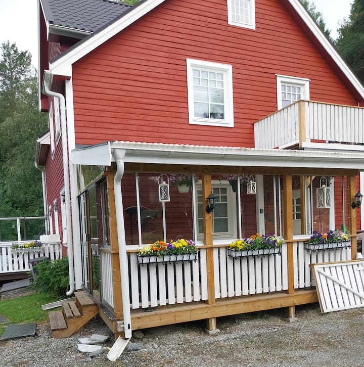 Stor Villa I Lantlig Miljö I Torvallaby ÖStersund - Östersund