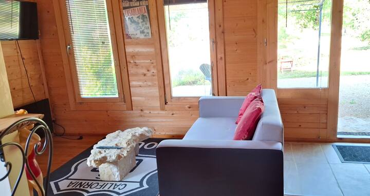 Chalet Avec Piscine, 1 Chambre, Près Lascaux Iv - Grottes de Lascaux