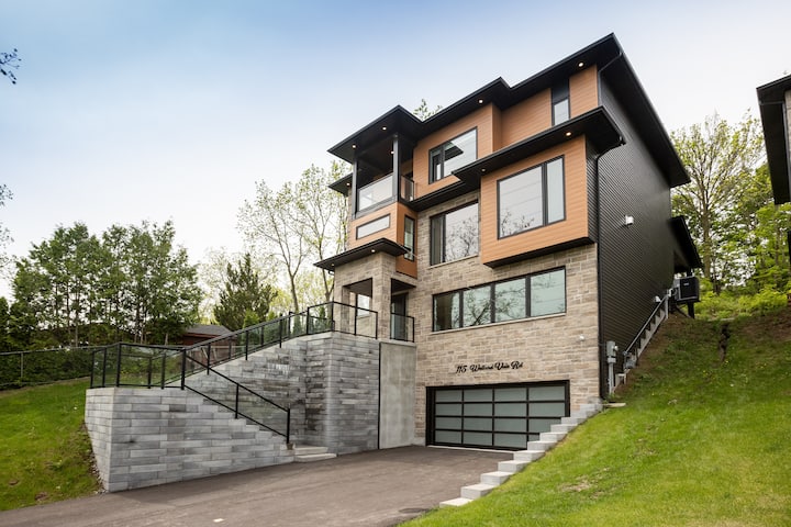 *New* Modern Villa On The Water | Hot Tub - St. Catharines