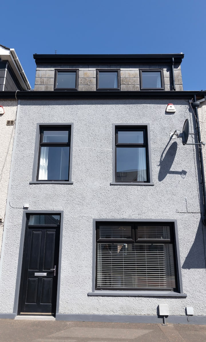 East Strand Promenade Townhouse - Portrush
