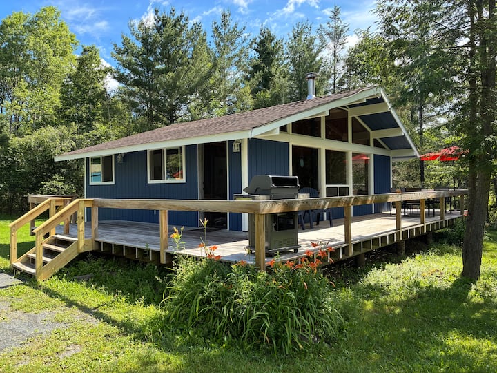 Mountain Top Chalet - Tannersville, NY