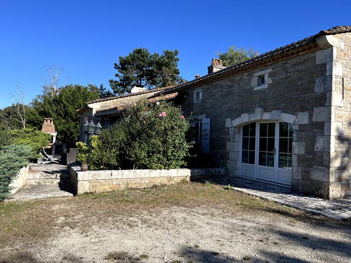 Cottage Avec Grand Jardin - Charente