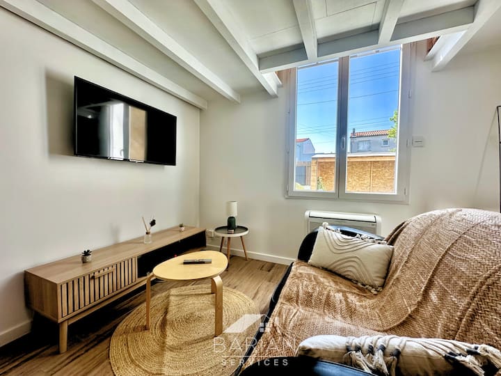 Maisonnette Cosy Avec Clim - Cour Calme, Mezzanine - La Rochelle